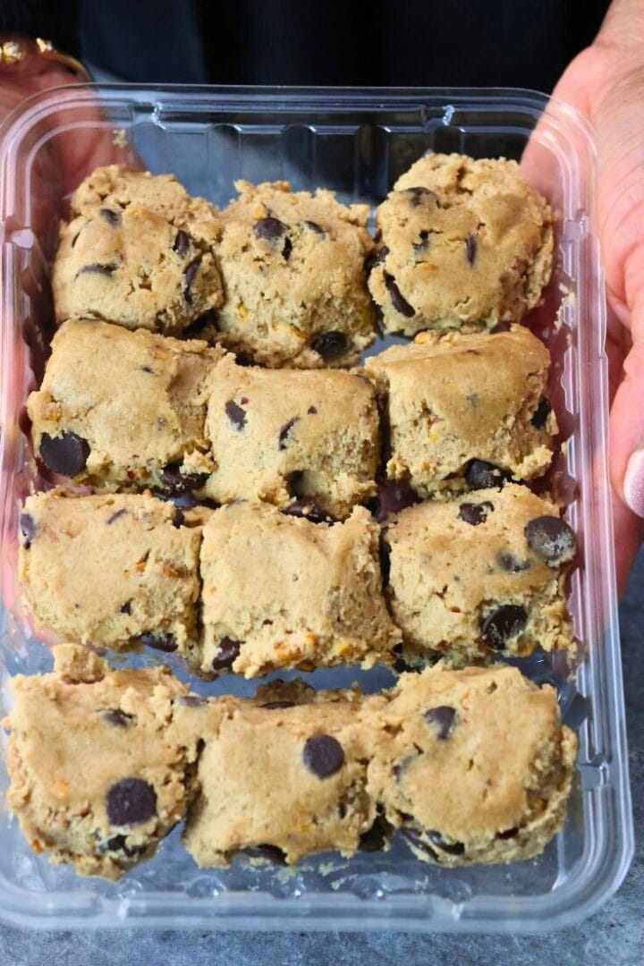 Effortless Air Fryer Frozen Chocolate Chip Cookies in Minutes - The ...